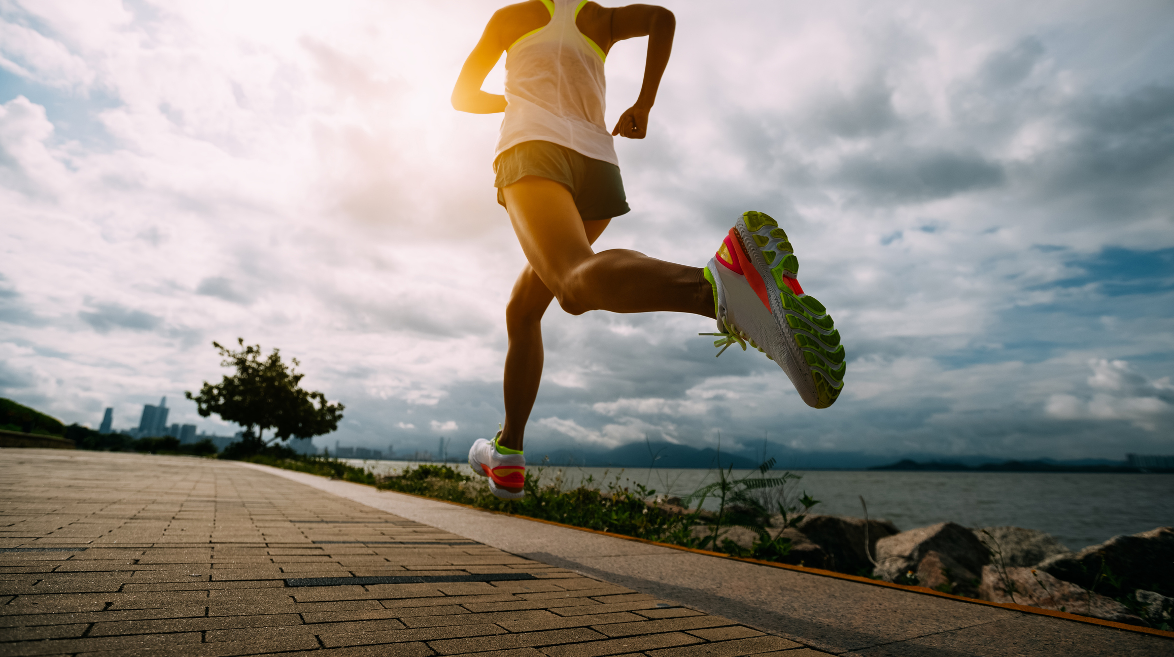 How Runners Can Avoid Hip Injuries - Sports Medicine Weekly By Dr ...